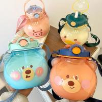 China Customized Color 1L Large Capacity Water Bottle Transparent Bear Drink Cup With Straw for sale