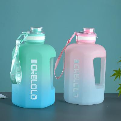 China Plastic Travel Water Bottle 1.6L 2.2L Gradient Ton Ton for Gym Outdoor Sports for sale