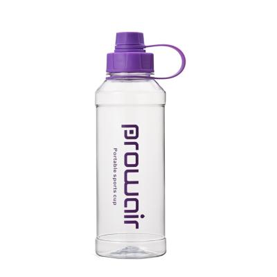 China 1000ML BPA Free Transparent Plastic Water Bottle with Thermal Insulation Performance for sale