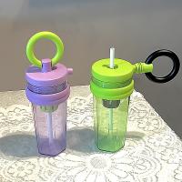 China 700ml Large Capacity Plastic Water Bottle with Leak-proof Design and Reusable Straw for sale