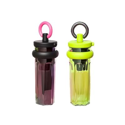 China 700ml Large Capacity Plastic Water Bottle for Outdoor Sports and Travel for sale