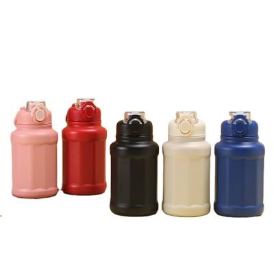China Insulated Stainless Steel Water Bottle 700ml with Straw Custom Logo Outdoor Sports for sale