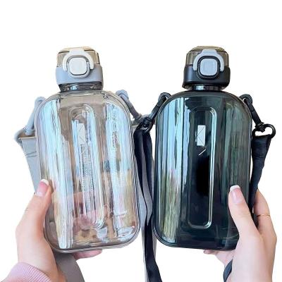 China BPA Free Square Plastic Water Bottle 750ML Customizable Sports Bottle for sale