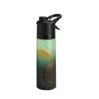 China Custom Logo Outdoor Bicycle Cycling Water Bottle with 650ML Capacity and Spray Function for sale