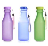 China BPA Free Plastic Water Bottle 550ml Reusable Sport Bottle with Rope for Gym Outdoor for sale