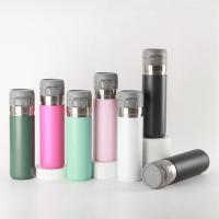 China 700ml Vacuum Insulated Stainless Steel Water Bottle 304 for Hot Cold Drinks 6-12hrs for sale