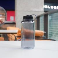 China 1300ml Stainless Steel Vacuum Flask Hiking Water Bottle SUS304 SUS316 Insulated for sale