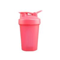 China Custom Logo Gym Shaker 400ml 600ml Plastic Protein Shaker Cup for Sport Water Bottle for sale