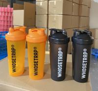 China Custom Logo Gym Shaker 400ml 600ml Plastic Protein Shaker Cup for Sport Water Bottle for sale