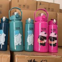 China Customizable 2000ml 900ml 500ml PE Water Bottle Set for Sports Fitness for sale