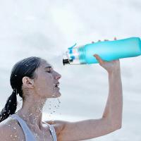 China Outdoor Custom Logo Pressing Type Plastic Sports Water Bottle with Cooling Mist Function for sale