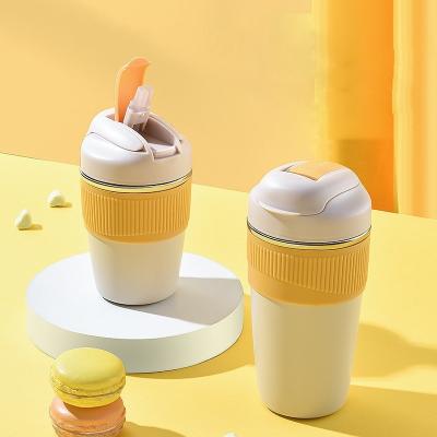 China Custom Logo 316 Stainless Steel Water Bottle 350ml 480ml with Silicone Cover and Straw for sale