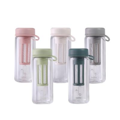 China Leak Proof Plastic Drink Bottle 450ml 600ml Portable Outdoor Cup with Infuser for sale