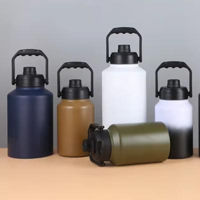 China 2L 304 Stainless Steel Water Bottle 27cm x 13.5cm Portable Outdoor Flask for sale