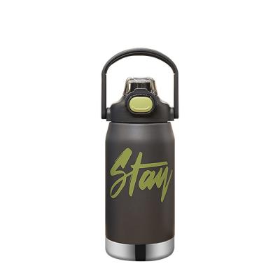China 950ml Stainless Steel Insulated Water Bottle with Straw and Flip Top 316 Inner 304 Outer for sale