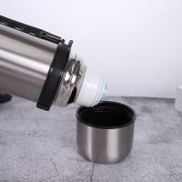 China Custom Logo Stainless Steel Vacuum Insulated Water Bottle 1200ml 1800ml Outdoor Portable for sale