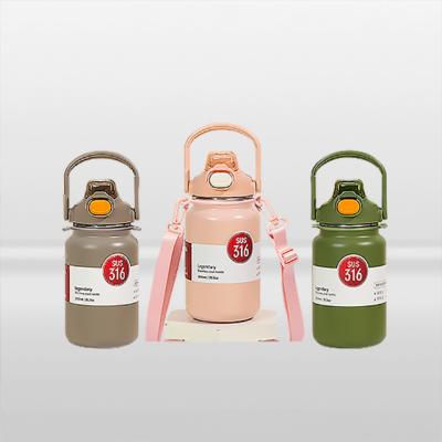 China 1000ml Double Wall Vacuum Flask SUS304 External SUS316 Internal with Straw for Hiking for sale