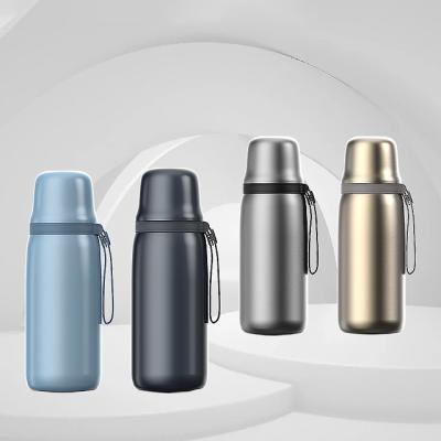China 304 Stainless Steel Insulated Sport Water Bottle 650ml Custom Color PP Material for sale