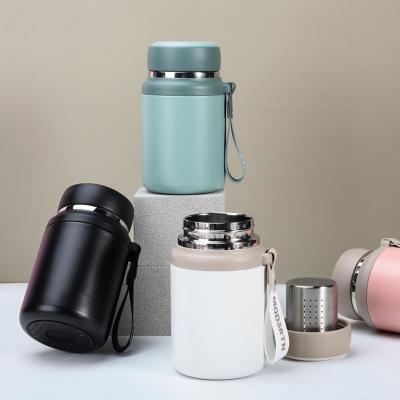 China Insulated Stainless Steel Water Bottle 730ml 316 Cup Body for Outdoor Camping for sale