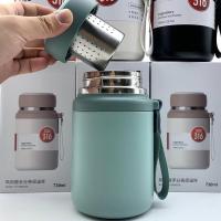 China Insulated Stainless Steel Water Bottle 730ml 316 Cup Body for Outdoor Camping for sale