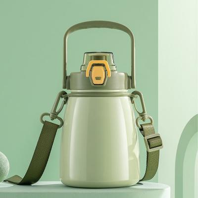 China 880ml 316 Stainless Steel Insulated Water Bottle with Flip Straw Lid Hot Cold 6-12hrs for sale