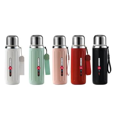 China 316 Stainless Steel Vacuum Flask 600ml 800ml Portable Travel Mug Custom Logo Accepted for sale