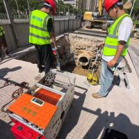 China Daoyunai Steel Water Supply Pipeline Inspection Robot with 500m Cable Reel and 512Hz Locator for sale