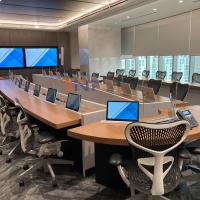 China Motorized Conference Monitor Lift System with 13.3-23.6 Inch FHD Screens and 0-30° Adjustable Angle for sale