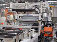 China Fully Automatic Plastic Sheet Extrusion Line with Calibrating Boards 4 Groups and 0.3-2mm Thickness for Customized Colors for sale