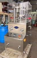 China Lab Pharmaceutical Machine Rotary Tablet Press With 60KN Pressure Diameter 20mm for sale