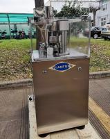 China ZP9 Pharmaceutical Pill Press Automatic Tablet Press Machine For Small Medium Batches for sale