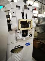 China Zp33 110000 Pcs/H Naphthalene Balls Tablet Compression Machine In Pharma for sale