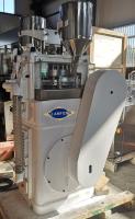 China Zp33 110000 Pcs/H Naphthalene Balls Tablet Compression Machine In Pharma for sale