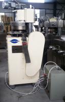 China Automatic ZP13A ZP15A ZP17A 150KN Caplets Rotary Tablet Press Machine for sale