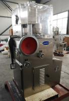 China Automatic Medicine Tablet Press Machine Rotary Type High Speed 380V 220V for sale