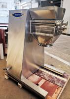 China Single Head Oscillating Wet Granulation Machine 400kg/H for sale