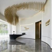 China Luxury Crystal High End Modern Chandeliers Lighting For Hotel Lobby 110-240V for sale