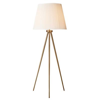 China Customized Adjustable Height Brass LED Floor Lamp with 3500K Warm White Light for Hotel and Living Room for sale