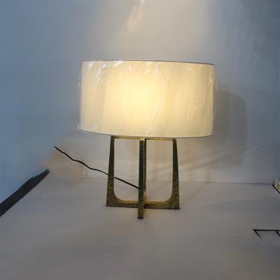 China Handmade Brass LED Desk Lamp with E14 Bulb Base and 2700K Warm White Light for Bedside or Living Room for sale