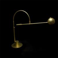 China Yihao Modern Brass Metal LED Desk Lamp with E14 Bulb Base for Living Room and Bedroom for sale