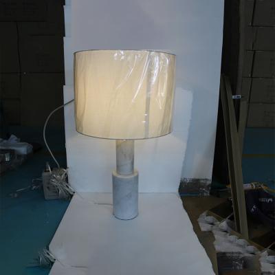 China Modern Copper Body LED Desk Lamp with Eye Caring Warm White Light for Living Room and Bedroom for sale