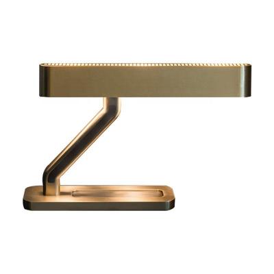China Yihao Modern Table Lamp with 3500K Warm White Light and Remote Control for Bedside Decoration for sale