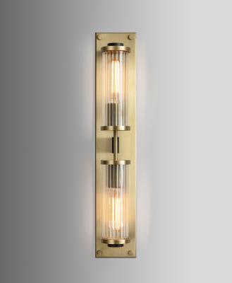 China Modern Brass Wall Lamp with Glass Shade and 30000 Hours Lifespan for Luxury Indoor Lighting for sale