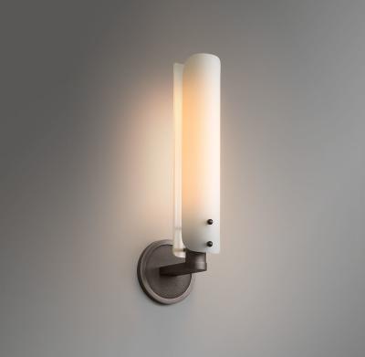 China Yihao Modern Brass Wall Lamp 3500K Warm White LED Sconce for Living Room Decorative Wall Light for sale