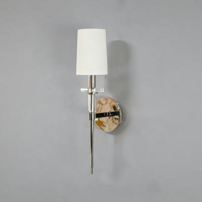 China Classic Brass Wall Lamp with 2700K Warm White Light and 30000 Hours Lifespan for Modern Decoration for sale