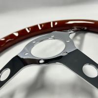 China Custom Walnut Wood Steering Wheels 350MM 3 Chrome Spokes Fade Resistant for sale