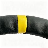 China Universal 330mm Black Microfiber Leather Racing Steering Wheels 6x70mm PCD for Drift & Track Cars for sale