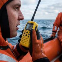 China Portable GMDSS Survival Craft VHF Radiotelephone Emergency Marine Communication Device for sale