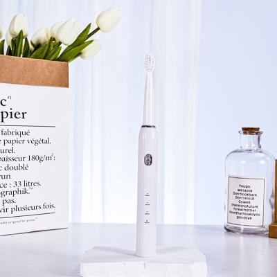 China 230mm Height Children Electric Toothbrush , Smart Two Minute Timer Toothbrush 2.5W for sale