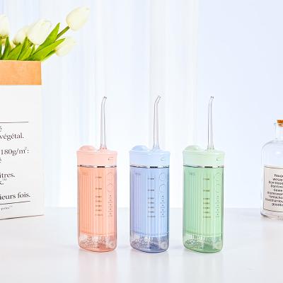 China Electric Portable Handheld Water Flosser With 1100mAh Battery for sale